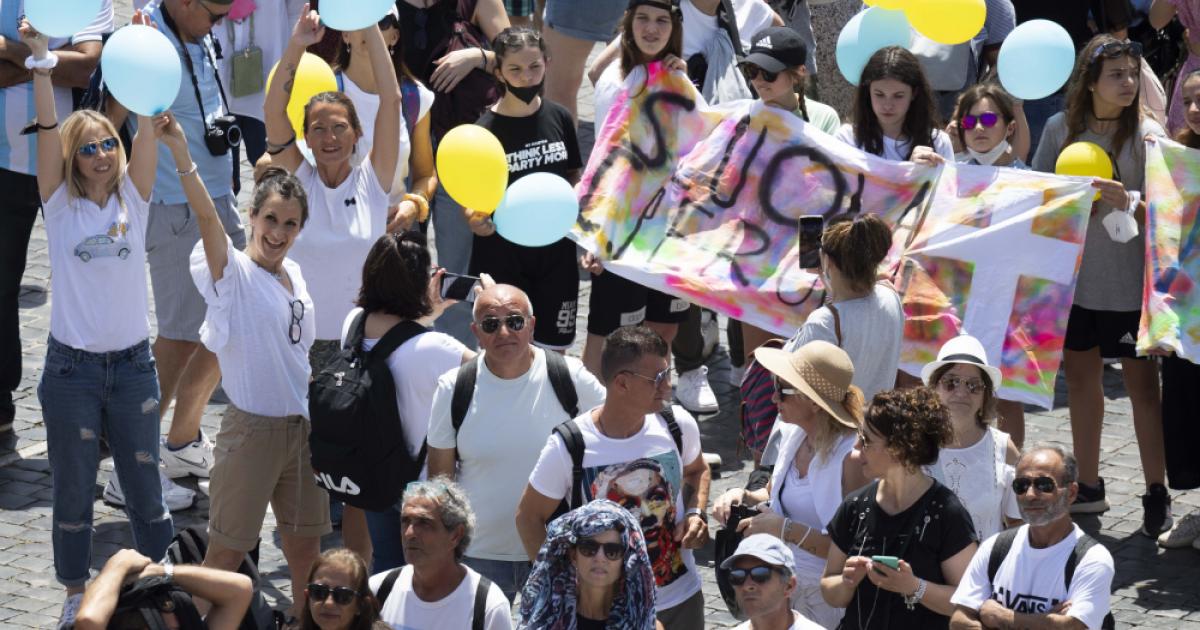 Pope Thanks Those Dedicated to Promoting Life | Gulf Coast Catholic
