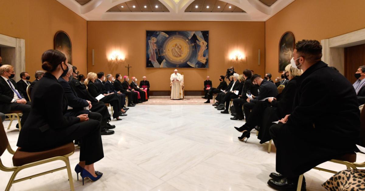 Don't Copy Superstars, Be Original and Authentic, Pope Tells Young ...