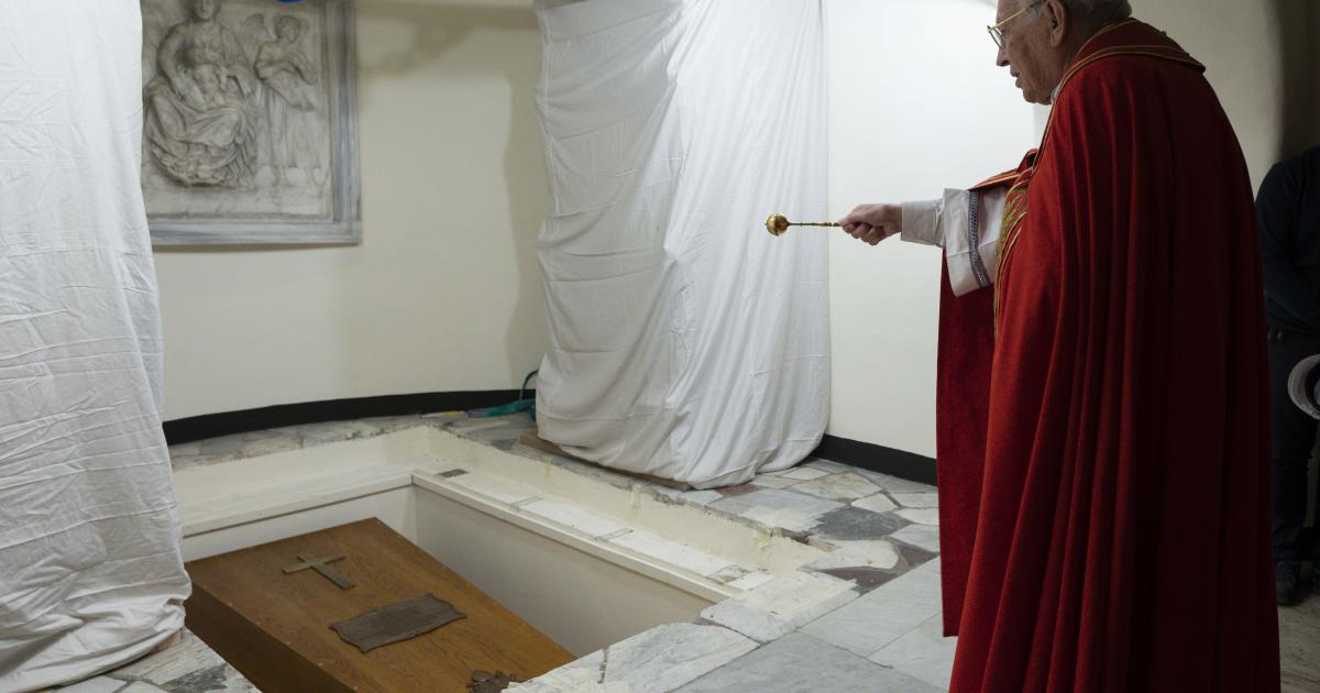 How to Visit the Tomb of Benedict XVI | Gulf Coast Catholic
