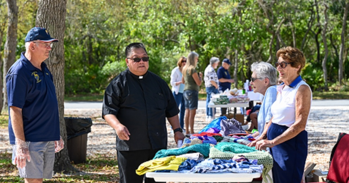 A Helping Hand for the Homeless | Gulf Coast Catholic